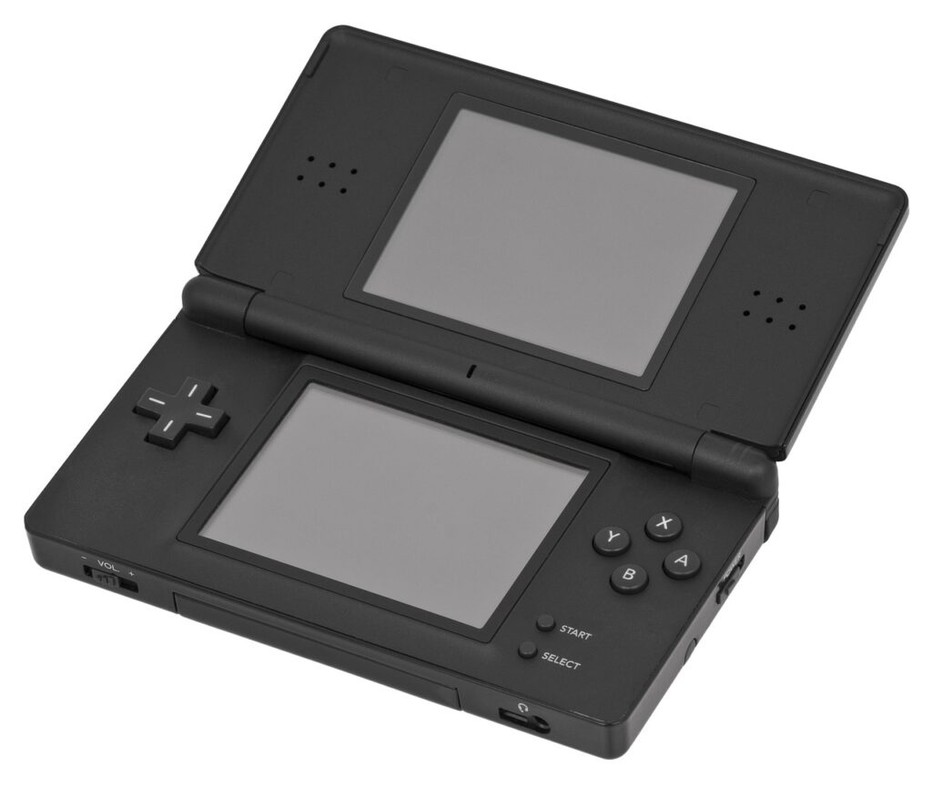 From DS to New 3DS XL: The Evolution of Nintendo’s Dual-Screen ...